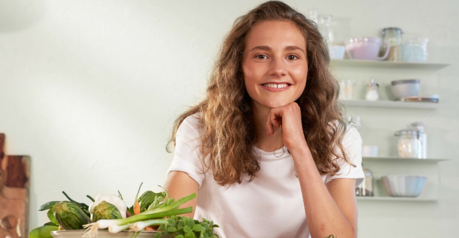 Maya Leinenbach vegan influencer's lifestyle and tips for success